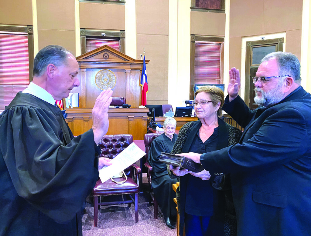 NEWS - Three constables take oaths of office - 830Times