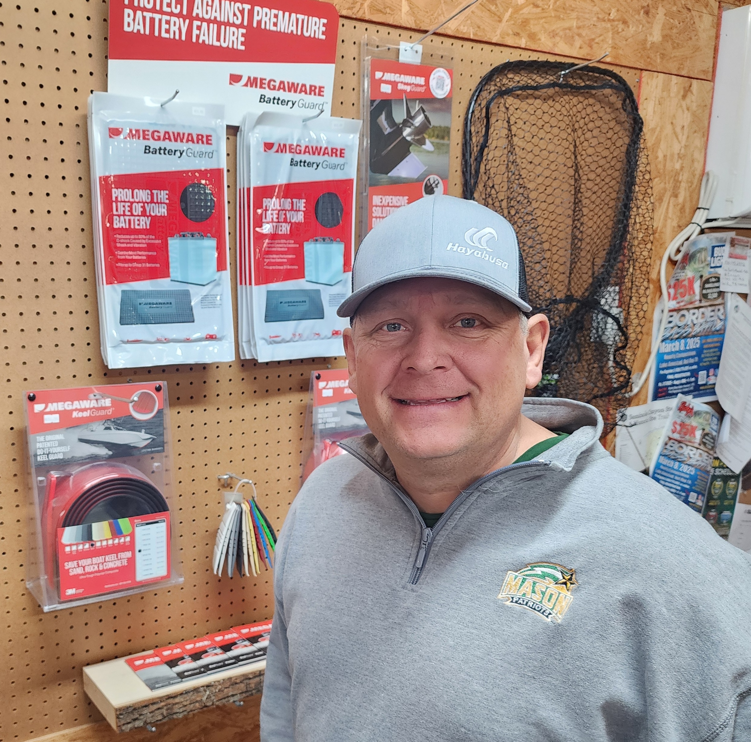 NEWS - Pro angler opens tackle shop - 830Times