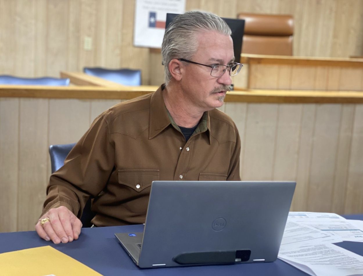 NEWS - Court postpones decision on letter opposing railroad merger ...